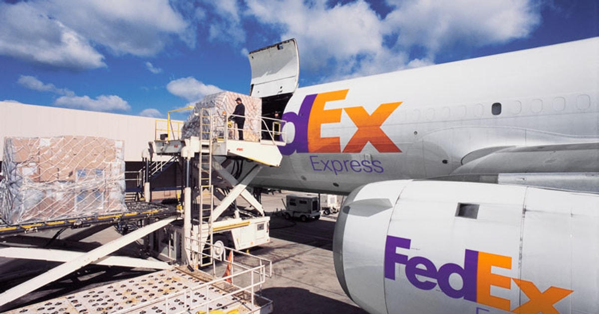 FedEx Express hỗ trợ đền bù khí thải Carbon