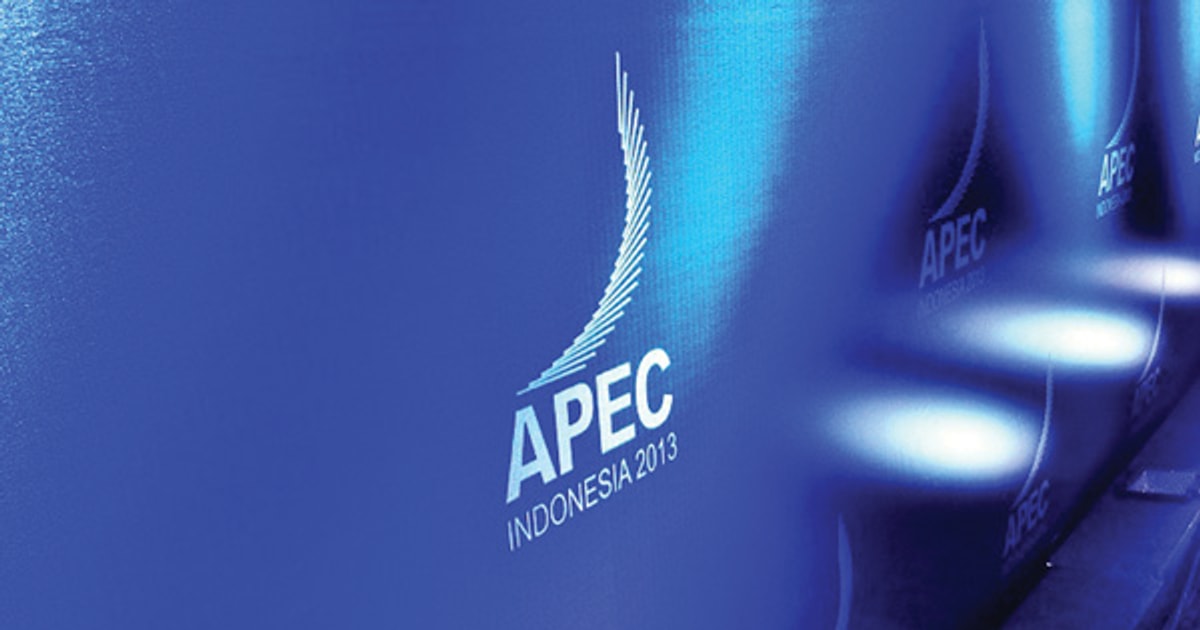 Một APEC, ba áp lực