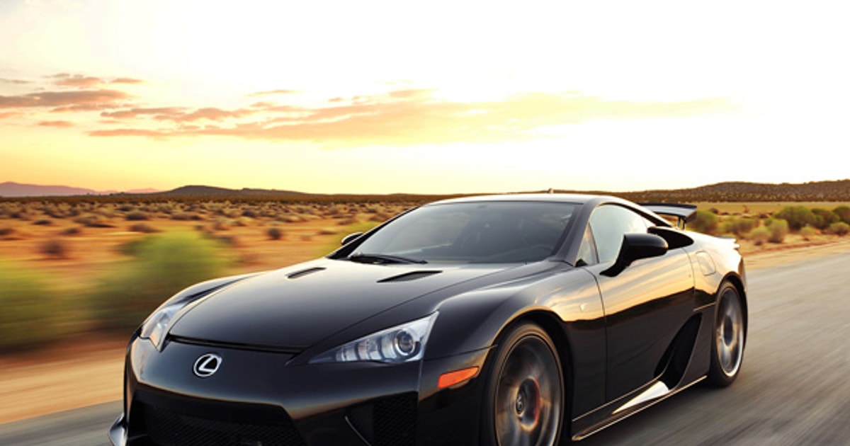 Toyota Việt Nam, Lexus đồng loạt tăng giá bán các dòng xe