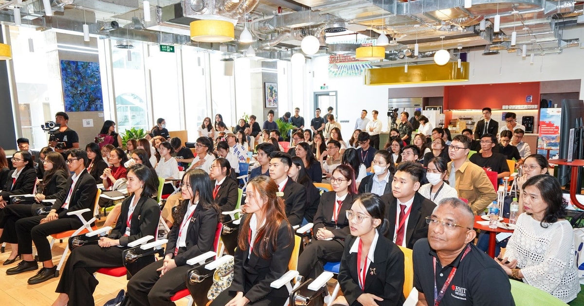 Sinh viên VinUniversity đại diện Việt Nam tham gia "Cuộc thi Giải quyết ...