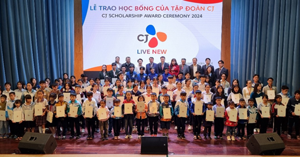 CJ trao tặng học bổng cho 100 học sinh, sinh viên tỉnh Lâm Đồng