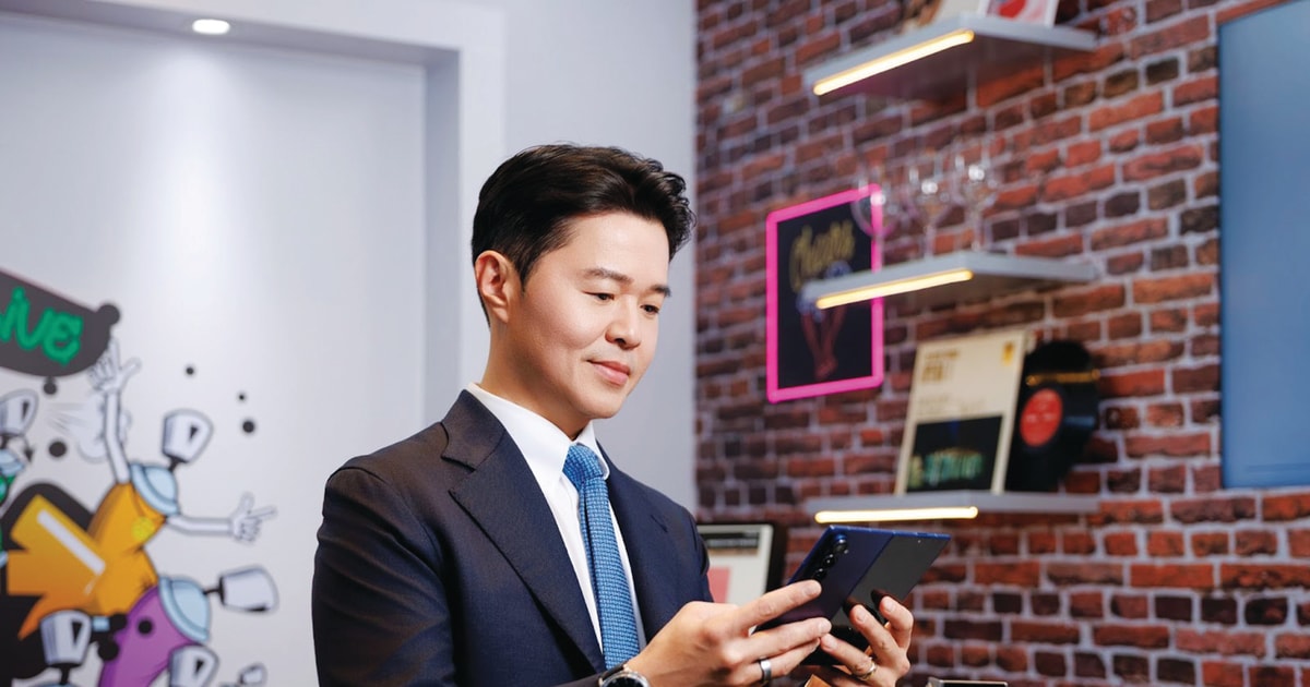 Ông Simon Sim - Phó Chủ tịch kiêm Giám đốc ngành hàng Trải nghiệm Di ...