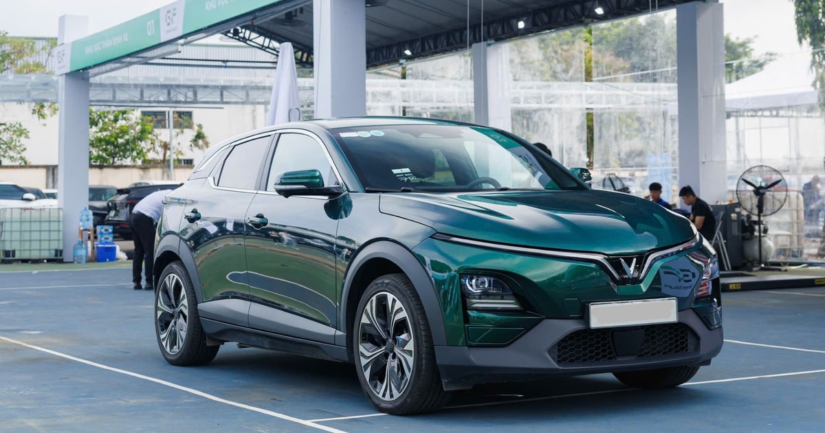 Chủ xe VinFast 6: “Tin tưởng vào chất lượng xe VinFast, lên đời VinFast 6 vì mê thiết kế”