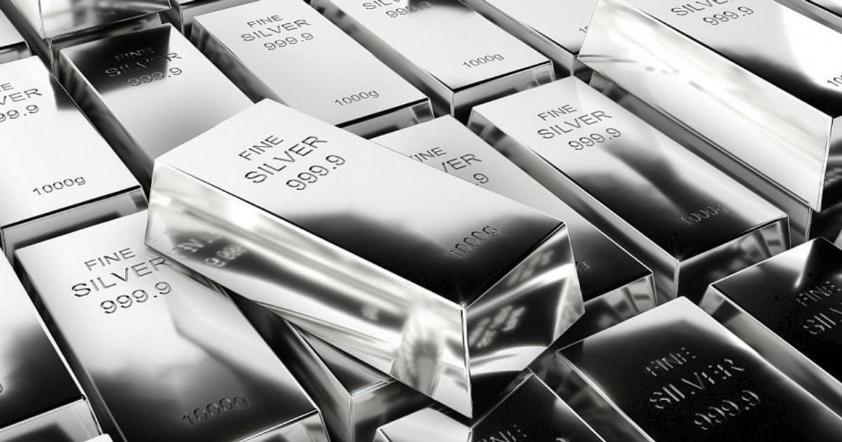 Giá bạc rung lắc mạnh trong bối cảnh chi phí vốn tăng cao